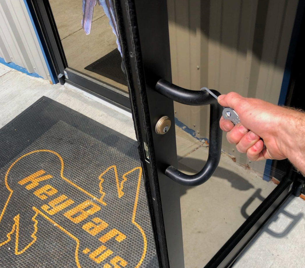 KeyBar KBR421 Titanium Door Hook Insert – KnifeJoy